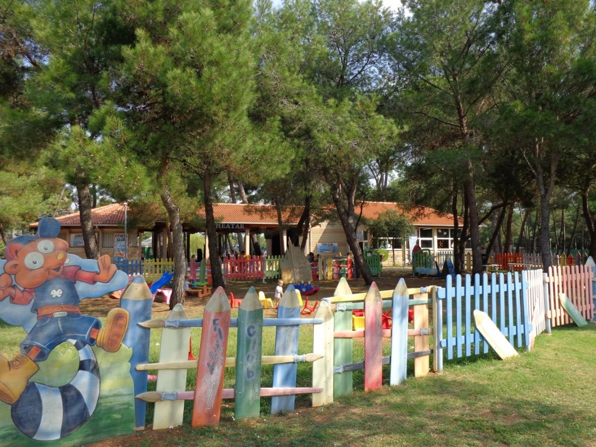 Camping Bi-Village | Luxe Stacaravans & Lodgetenten | Roan